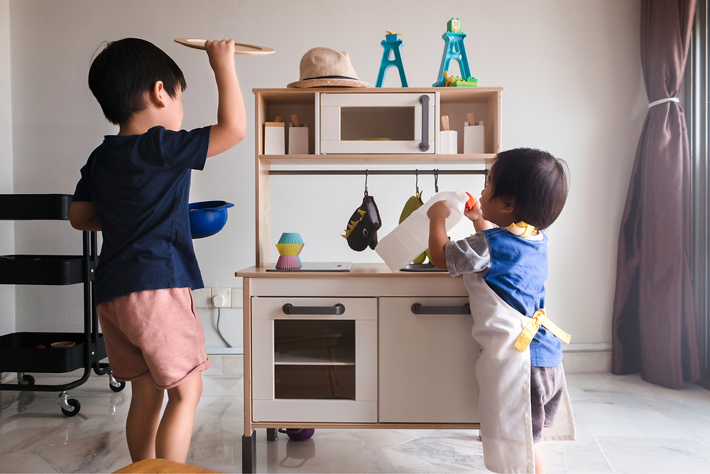 The Power of Play: Top 5 Non-Electronic Toys for Building Language Skills