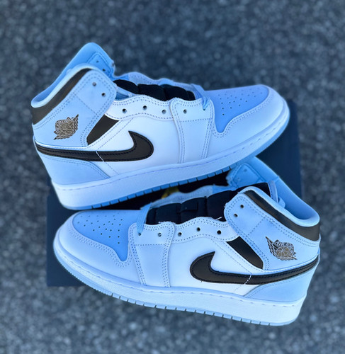 AIR JORDAN 1 MID SE GS 'WHITE ICE BLUE' | kicksXclusive