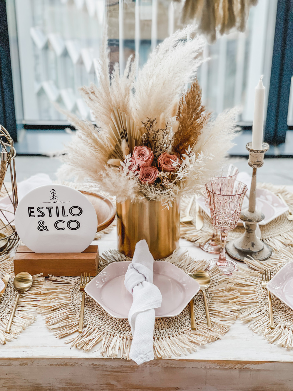 CONTACT US | Estilo & Co