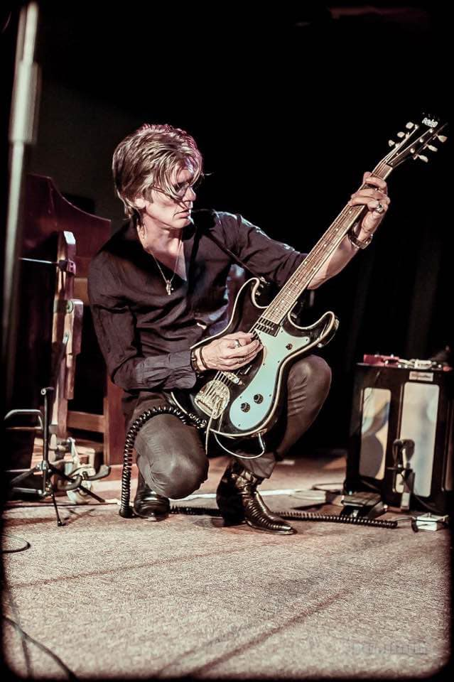 CHARLIE SEXTON AND HIS MAGNATONE ON TOUR WITH BOB DYLAN