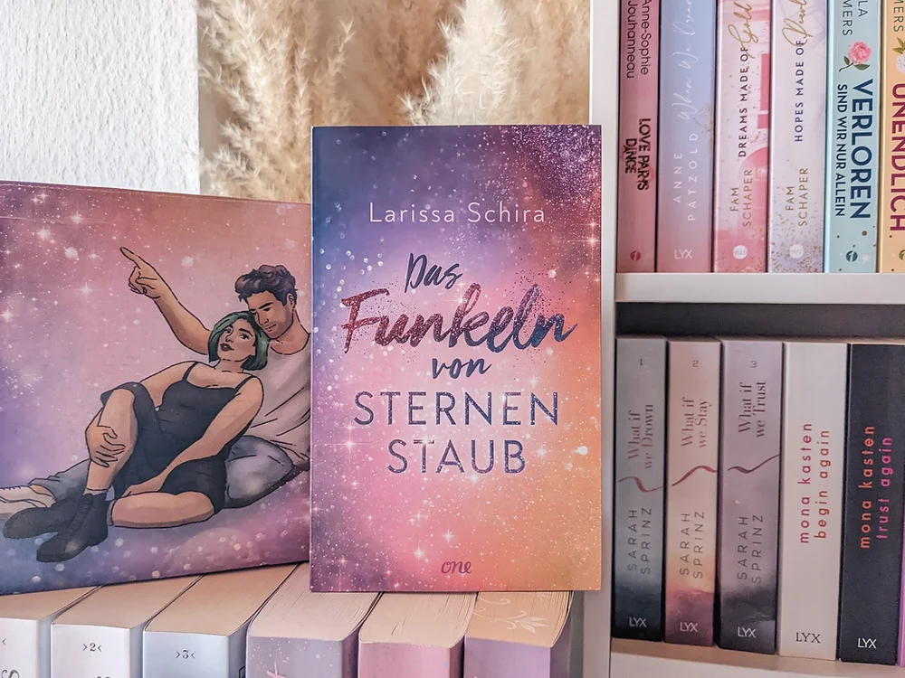 „Das Funkeln von Sternenstaub“ von Larissa Schira / Rezensin
