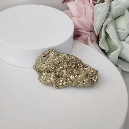 Pyrit Cluster PY16 | Umdenfingergewickelt