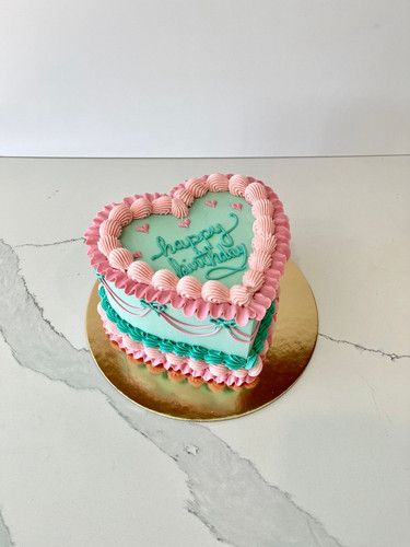 Vintage Heart Shaped Cake | Bake My Day