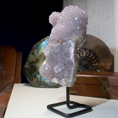 Dynamic Light Amethyst Rosettes with Scalenohedral Calcite Crystals ...