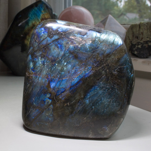 Moody Blue Labradorite | Studio Mineralia