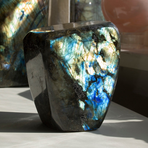Bright Rainbow Labradorite | Studio Mineralia