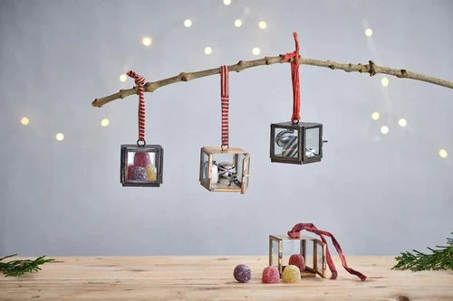 Nkuku | Tiny Kiko Box Decoration | Spirals Fairtrade