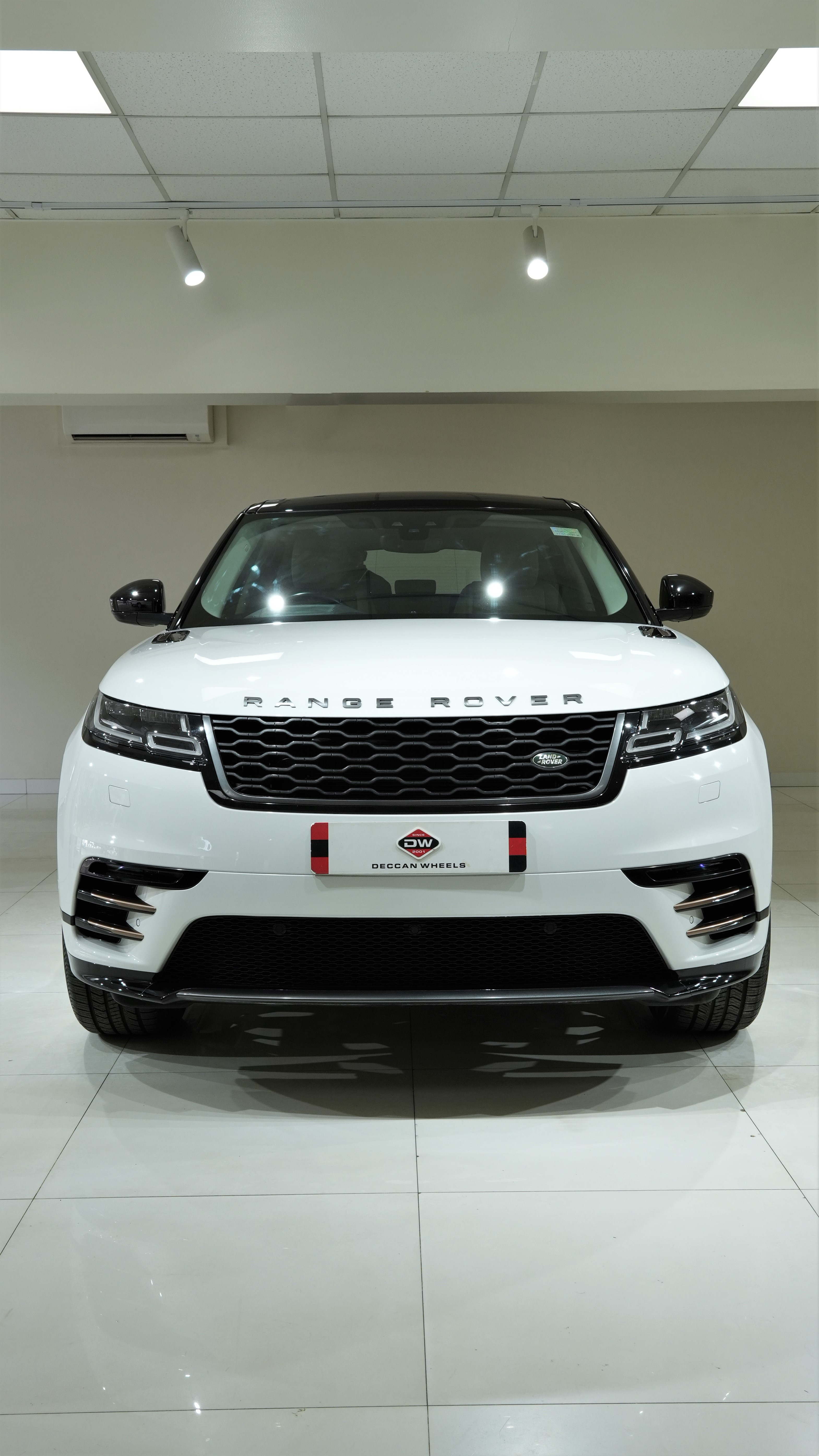 Range Rover Velar R-Dynamic S