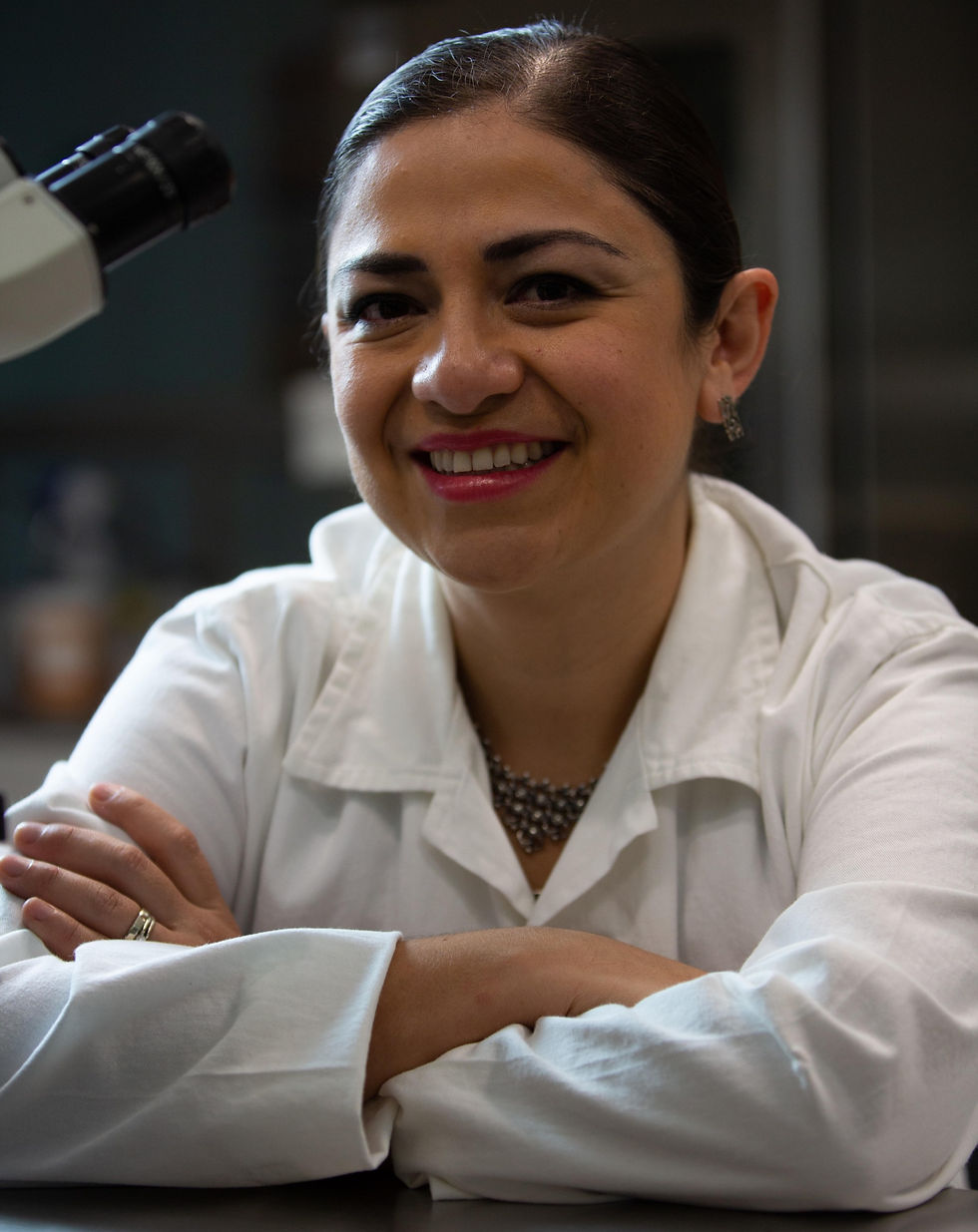 "Te estás volviendo demasiado inteligente para gustarle a un hombre", le dijeron a Janet Gutiérrez