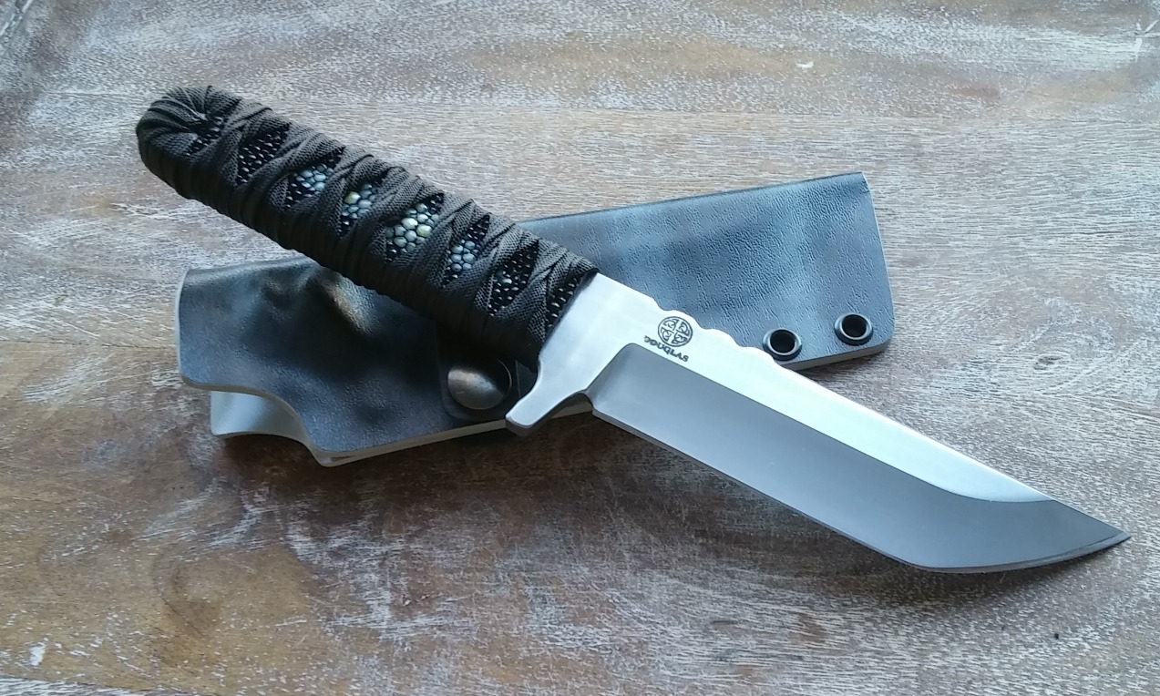 TACTICAL KNIVES | douglasknives