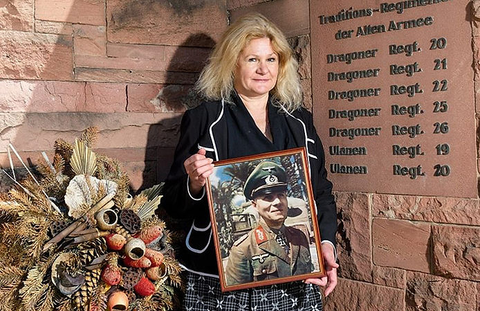 All known grandchildren of Erwin Rommel