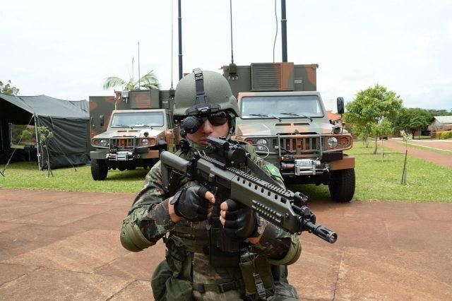 Fuzil IA2: Brasileirinha pronta pra guerra