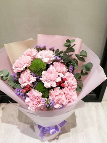 MBC-032 10支粉紅康乃馨花束 | nsflower