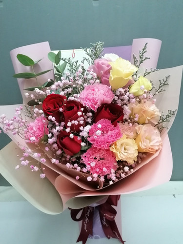 MBC-025 紅玫瑰康乃馨花束 | nsflower