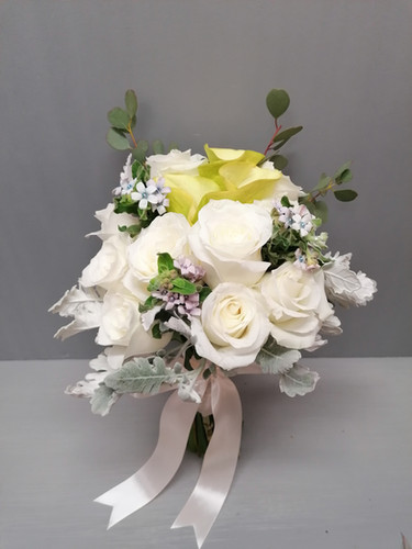 WFB-024 馬蹄蘭玫瑰鮮花花球 | nsflower