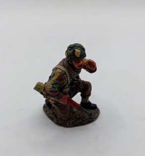 King and Country's Model WWII Sergeant Jack Scott MG049(P) | Tally Ho Chap