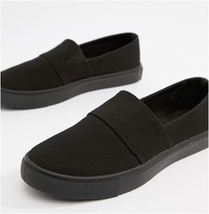 10 Gender Neutral Styles for Women Going Back to the Office