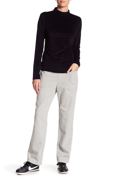 10 Gender Neutral Styles for Women Going Back to the Office