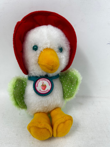 Strawberry Shortcake ‘Gooseberry’ plush 1981 Kenner | 1313Mockingbirdlane
