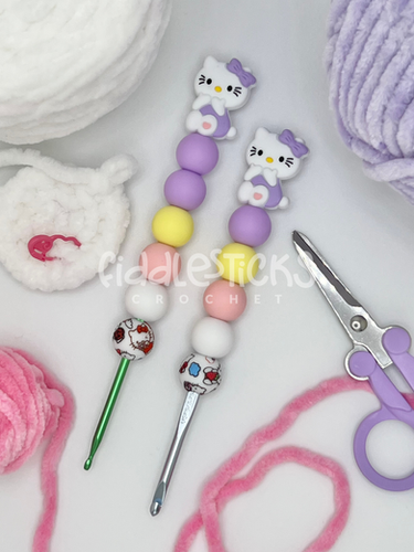 Hello Kitty (Purple) Crochet Hook | Fiddlesticks Crochet