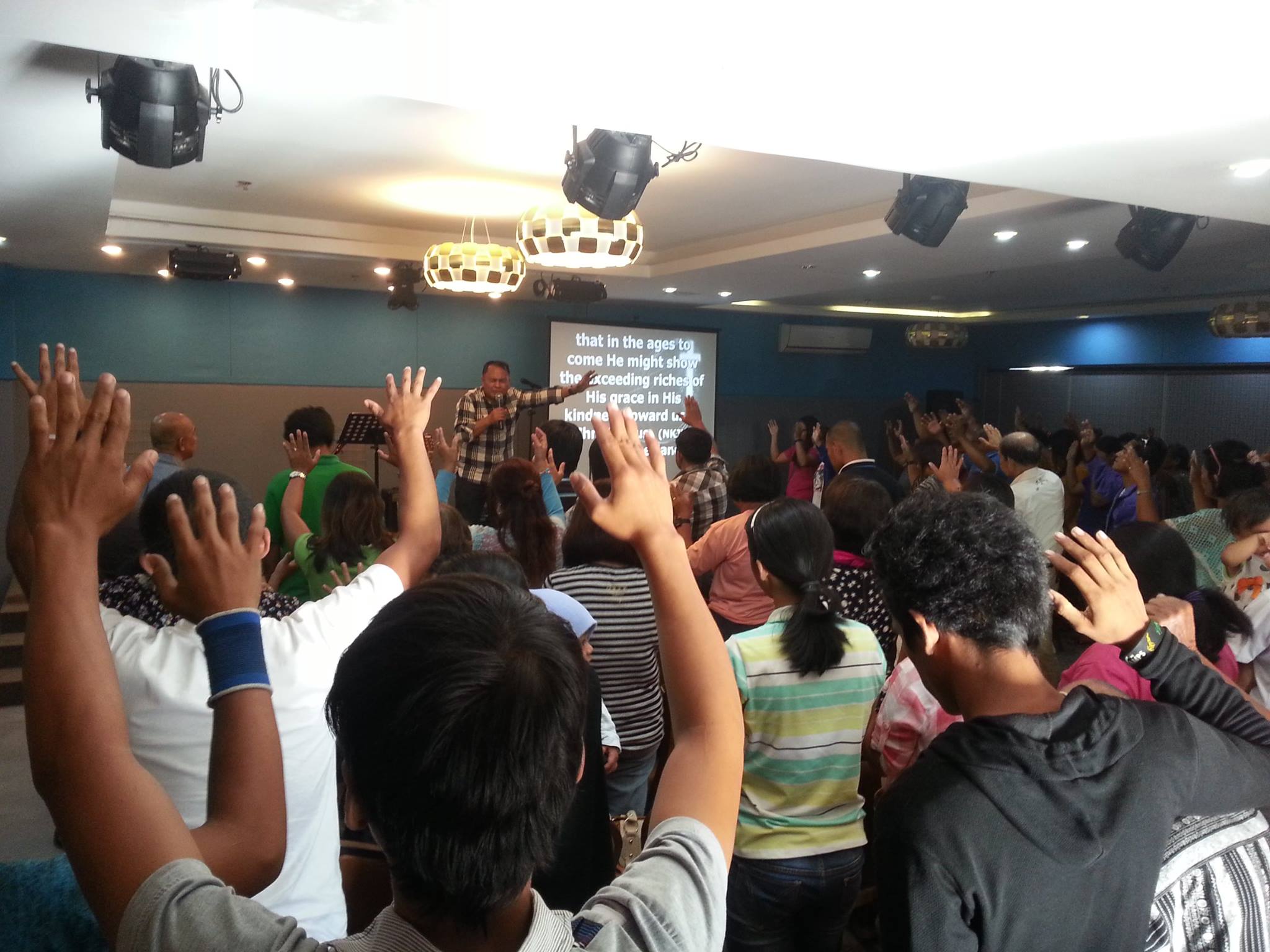 Vincent & Delia Padupad - Philippines | Living Word Missions