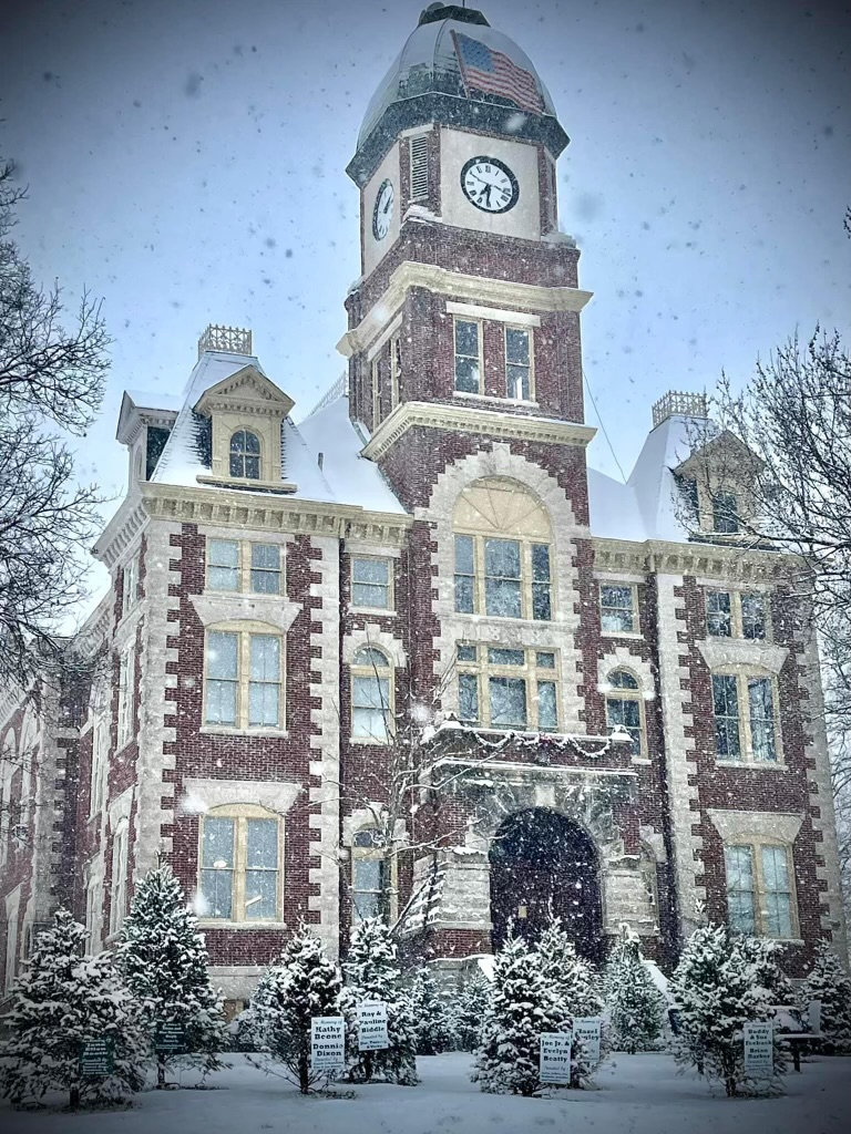 Courthouse Christmas Tree Lighting