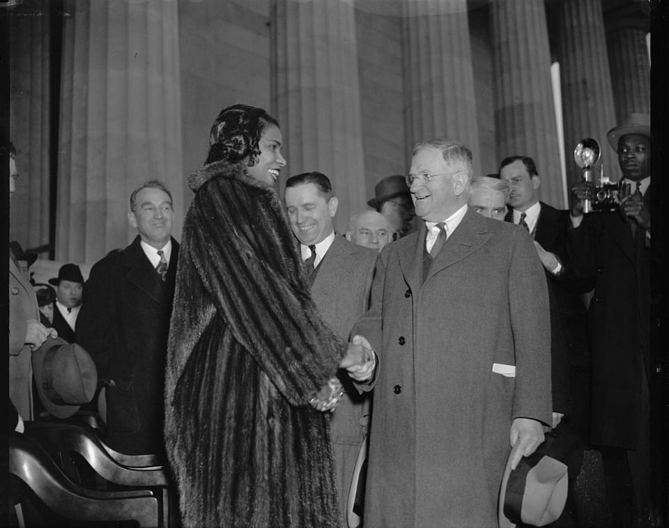 Marian Anderson Wows Twin Cities