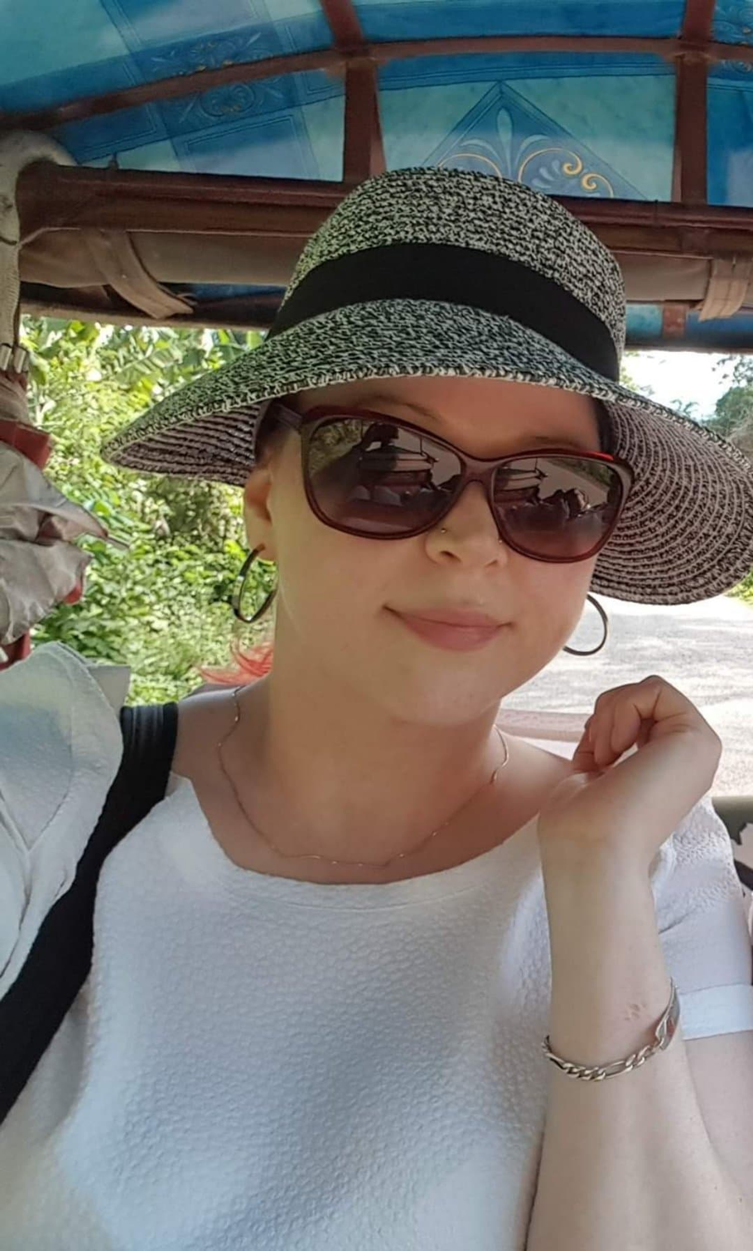 AUTISTIC WOMEN SHARE THEIR STORIES | AWE