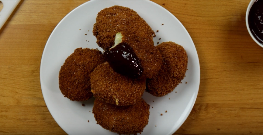 Crunchyroll #123: Ais’ Chocolate-Chili Cheesey Croquettes