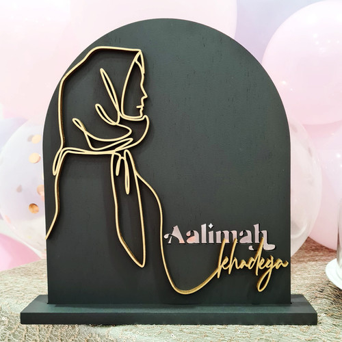 Aalimah Arch: Exquisite Gift for New Aalimahs
