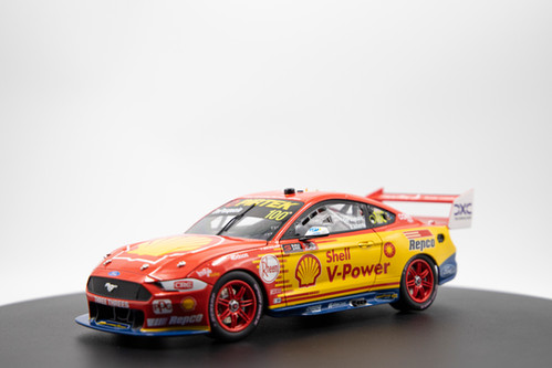 1:18 Shell V Power Mustang #100 | Big Boys Toys TH