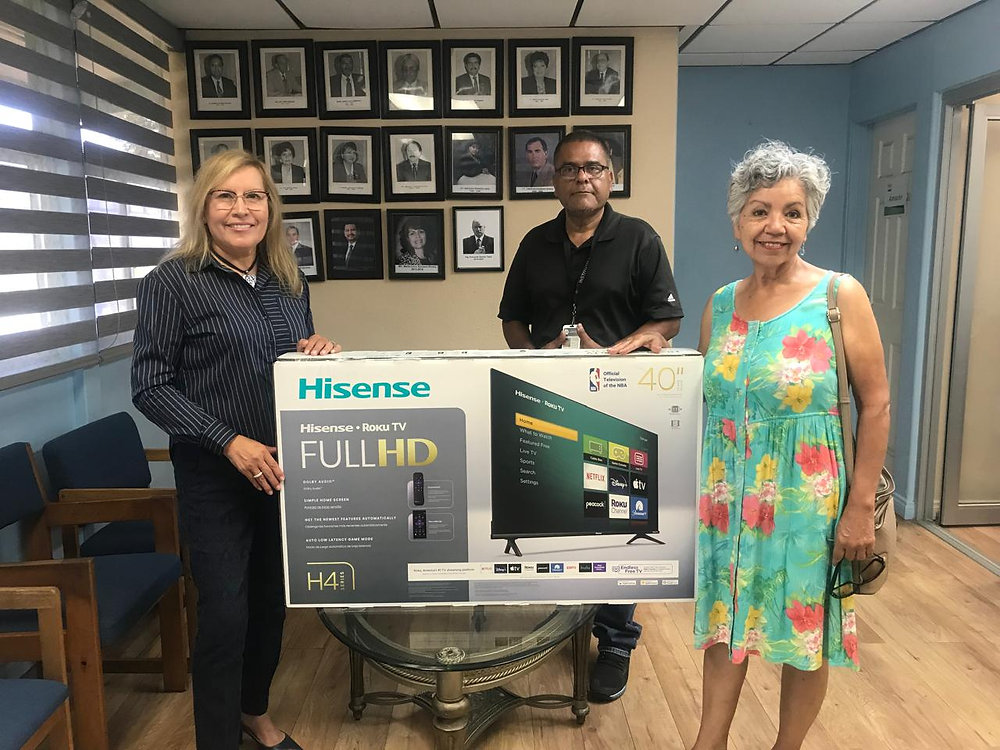 Ganadora en la Rifa con Causa de Televisión de 40 pulgadas.