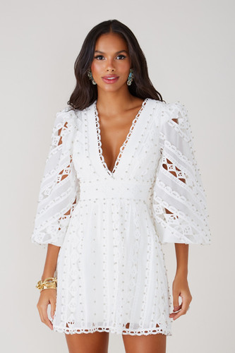 Vestido curto Amelia off white renda bordada Fabulous Agilita | The Closet