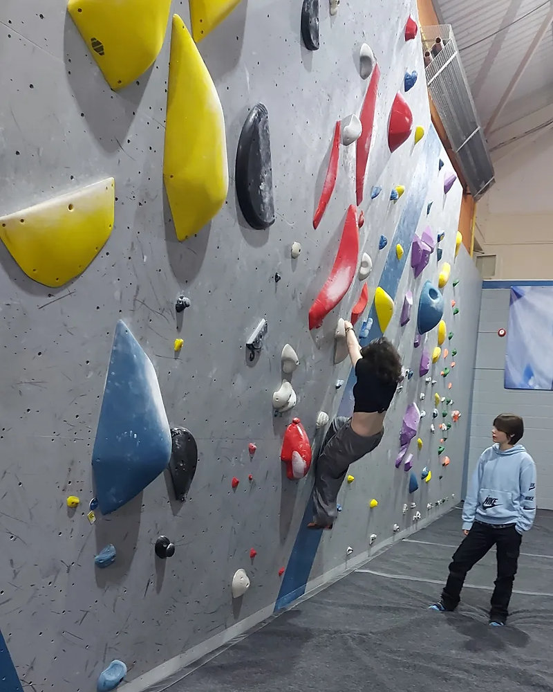 Brilliant intro to bouldering for young people