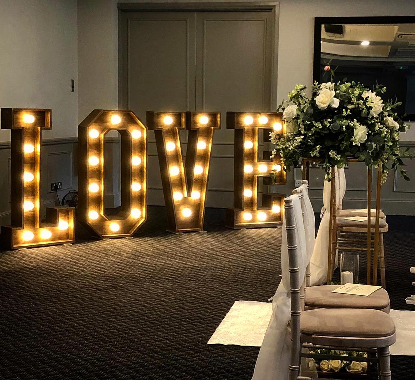 HOME | bigdaydisplay