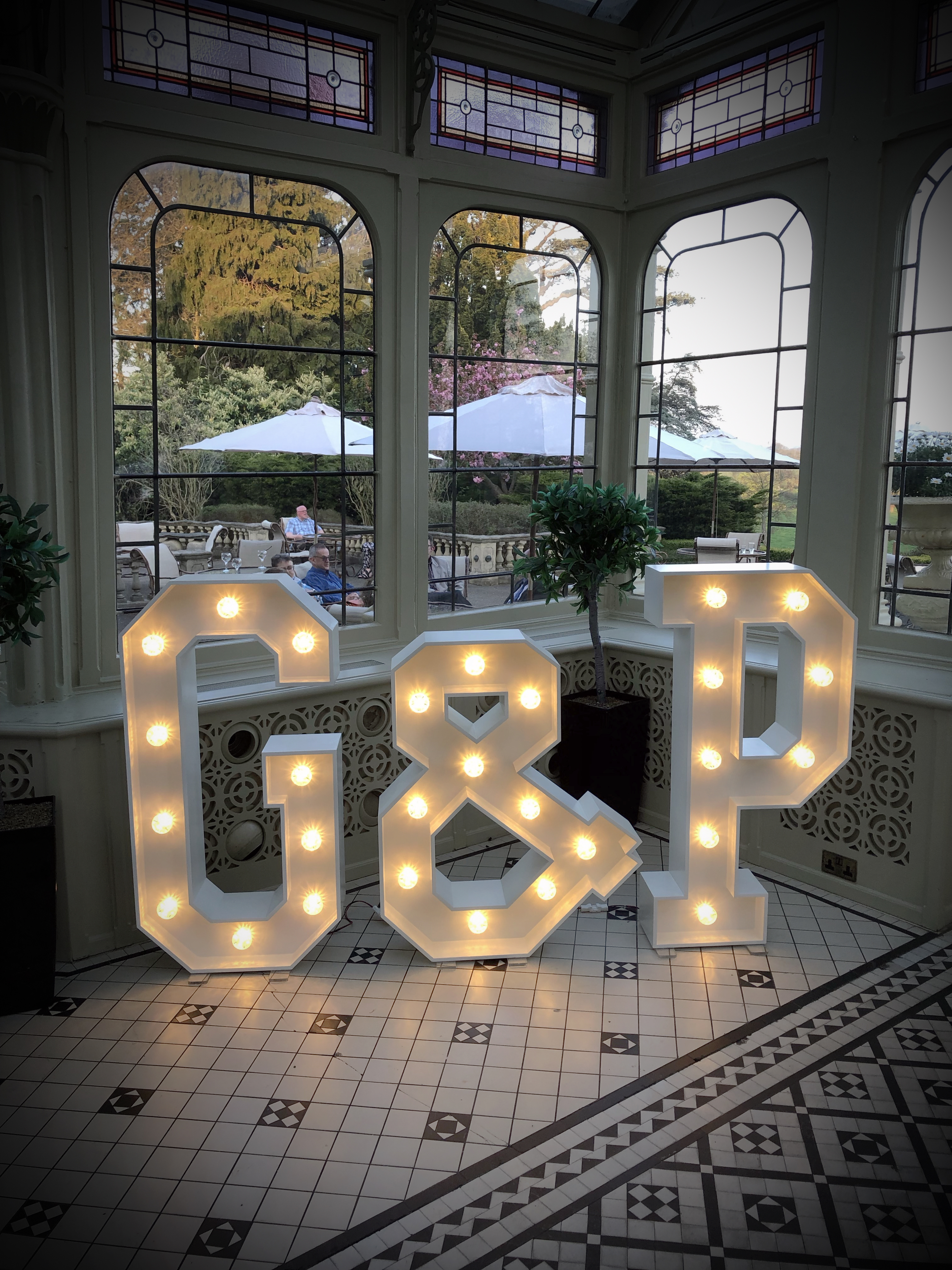 HOME | bigdaydisplay