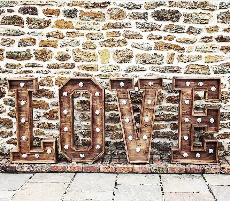 HOME | bigdaydisplay