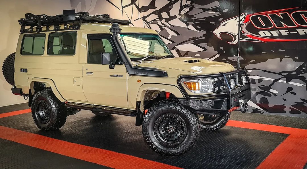 ONCA RFX LD Type Bull Bar for 76, 78 and 79 Series | XpeditioNZ