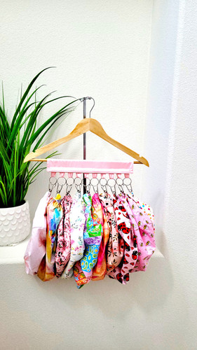 Organize and Protect Hair with Satin Lined Scrub Caps | Como Di Lani