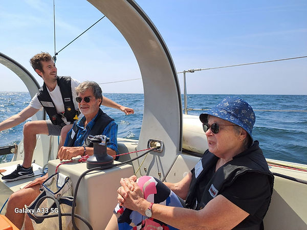 Le Pied Marin Sorties en mer en bateau, découverte de la voile, La ...
