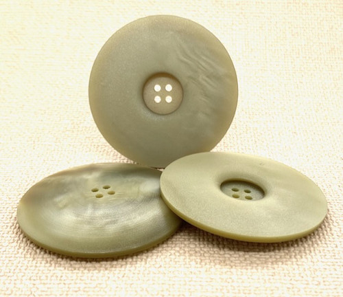 Plastic Button - 1950s Galalith (R738) | All Buttons