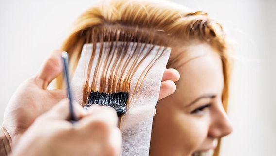 coloring hair after swimming pool