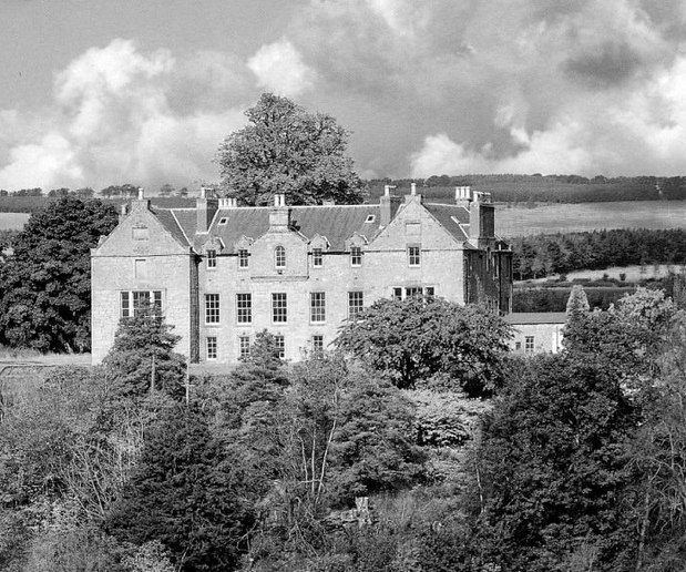 HOUSES | The House of Lumsden