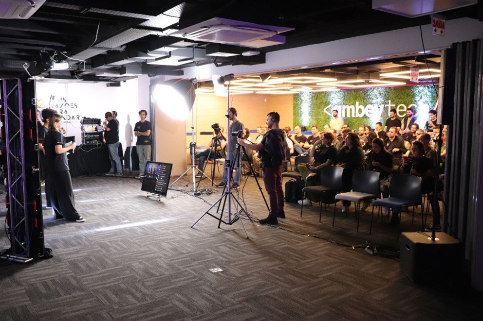 Ambev Tech lança novo circuito de Meetups em Agosto