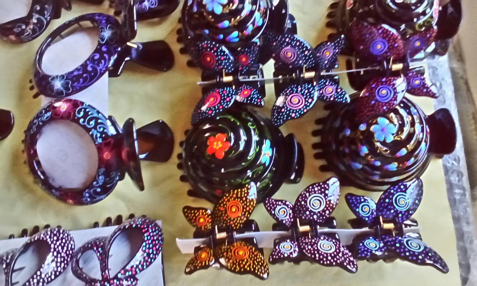 Hair clips painted, Chiang Mai, ppstradetour.com