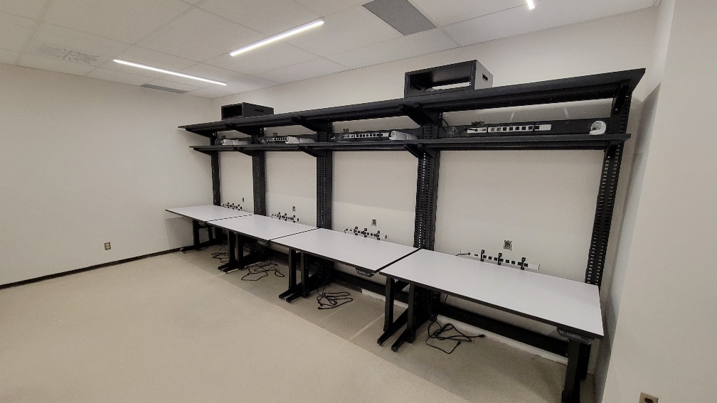 Designing a State-of-the-Art Tech Bench for Computer Assembly: A Case Study