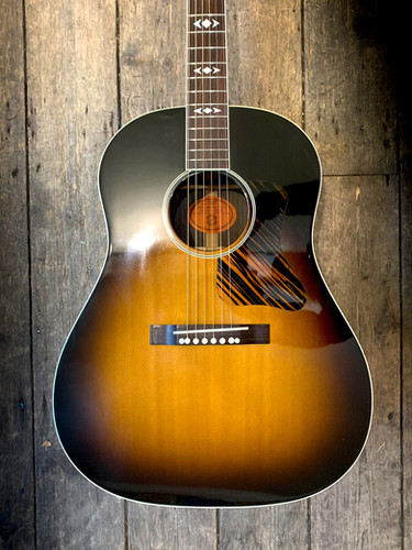 2004 Gibson Advanced Jumbo Acoustic in Sunburst with original hard ...
