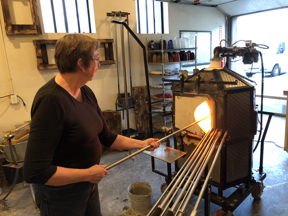 Glass Blowing, history, artists and opportunities to create something ...
