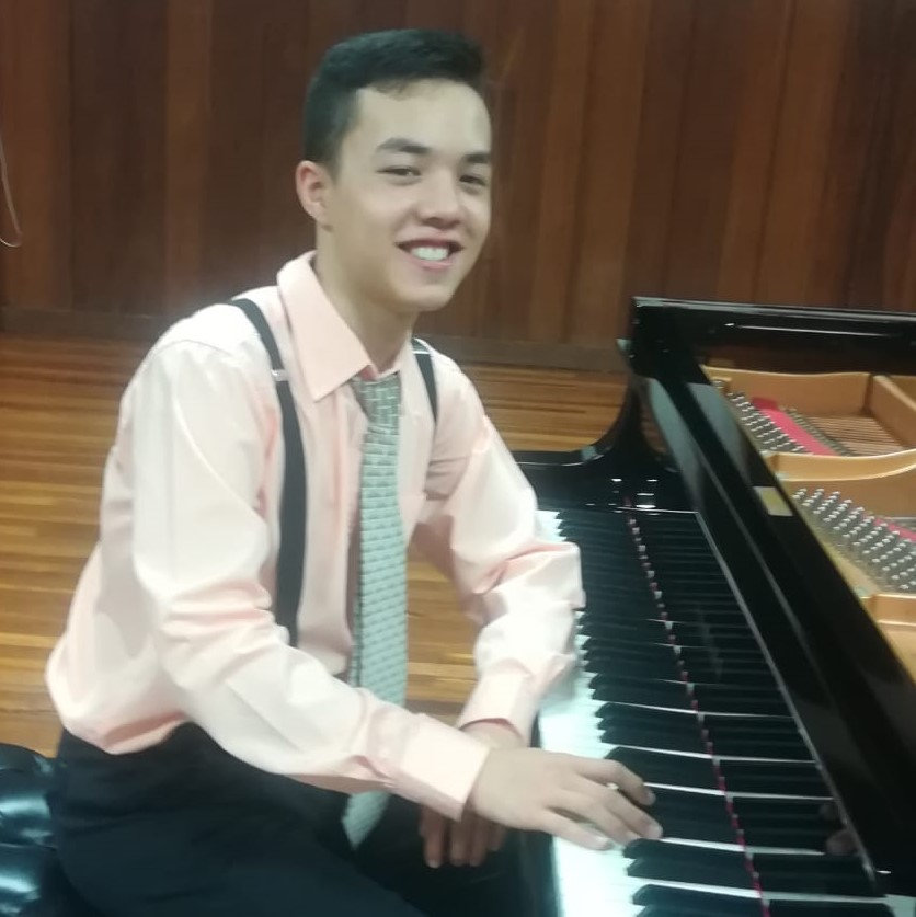 Daniel Sequeira Apuy | Vivace Studio