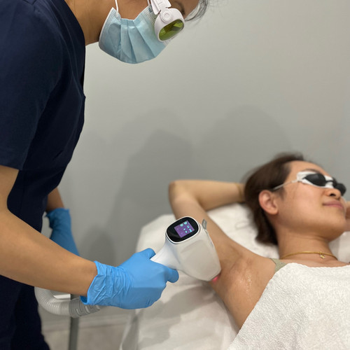 Women Upper Body Laser Hair Removal | AQUA LASER CLINIC